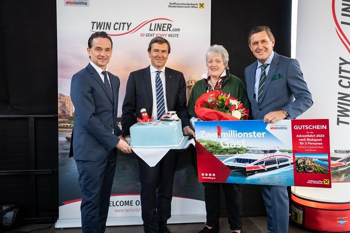 Twin City Liner: Erfolgsprojekt feiert 2-millionsten Gast :: TV21 Austria